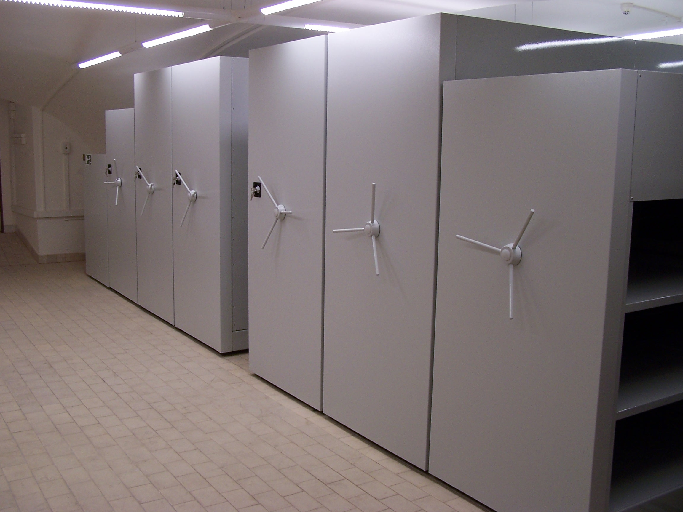 Mobile shelving racks - Hofi Enge ENG